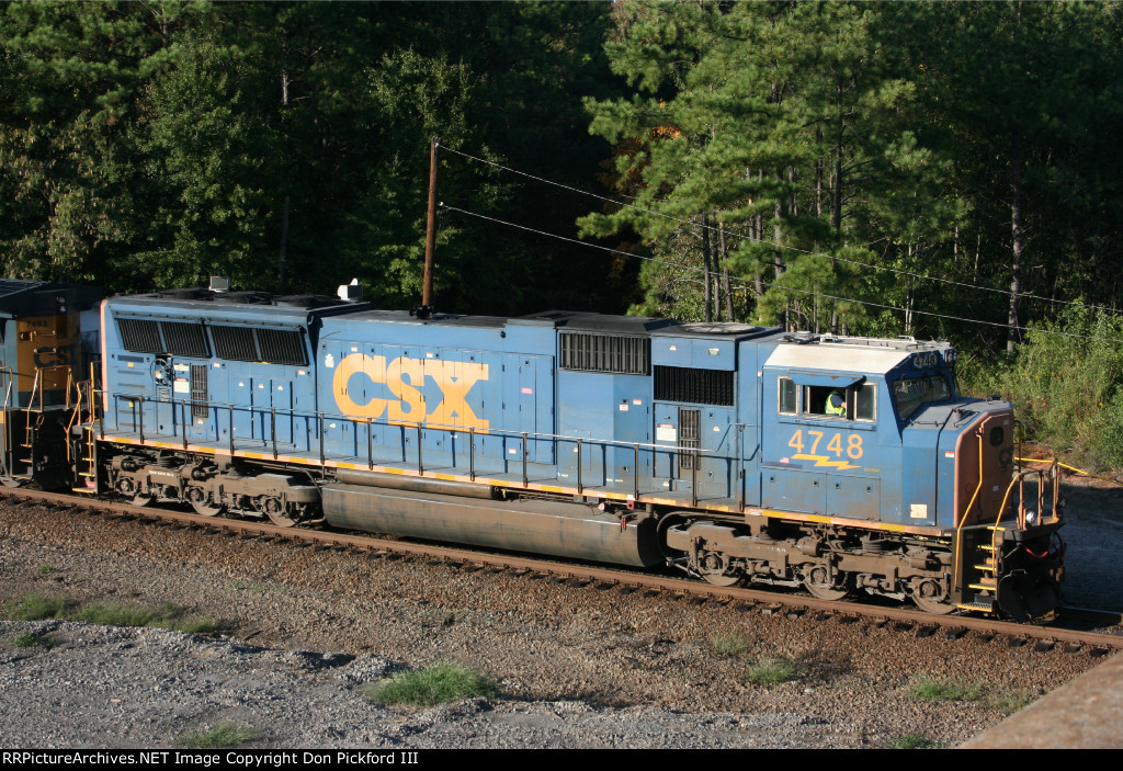 CSX 4748 SD70MAC